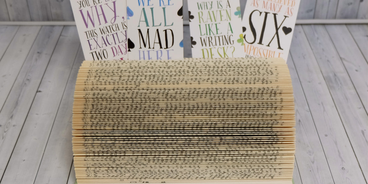 Tutorial - How To Make A Book Fan — Bookishly